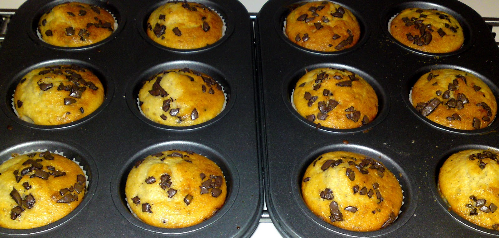 Aici, doar gustul conteaza.....: Super mmmMuffin cu cioco :) sau Brioșe ...