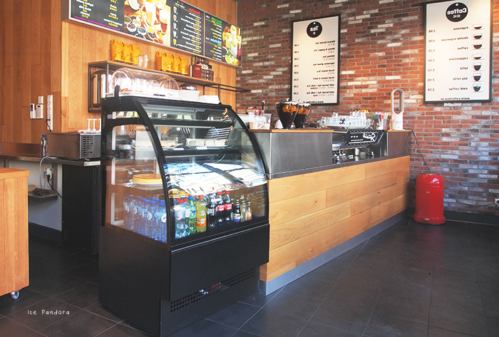 HOTSPOT 15 'Chino cafe'