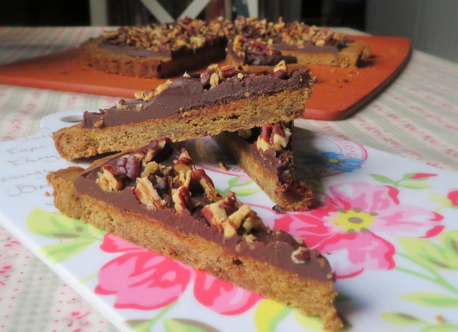 Crisp Toffee Pecan Short Breads | The English Kitchen