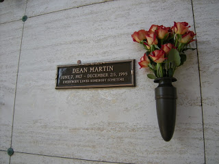 ilovedinomartin: Celebrity Grave: "King of Cool" Entertainer Dean ...