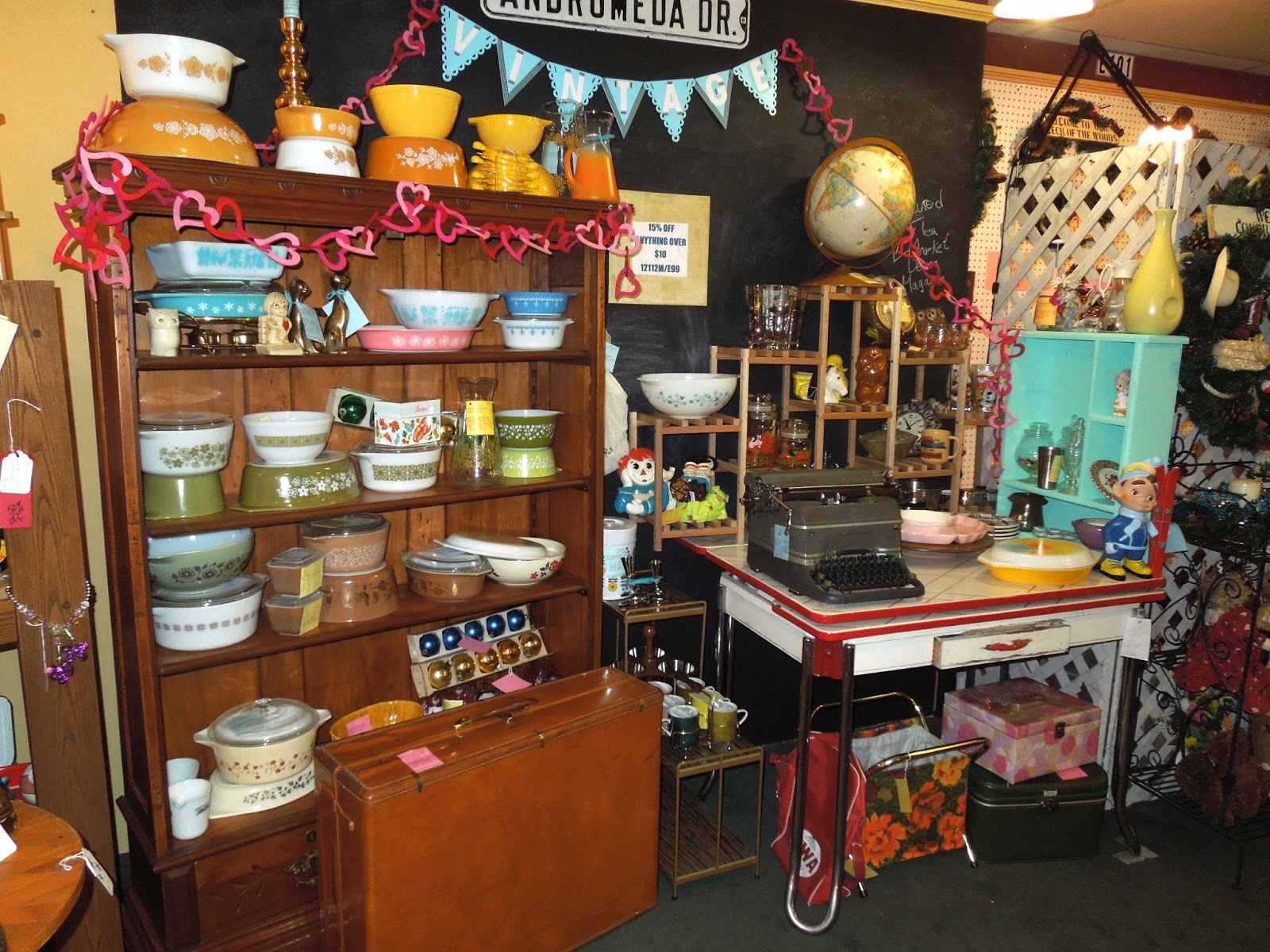 Andromeda Vintage: Pyrex Obsessed