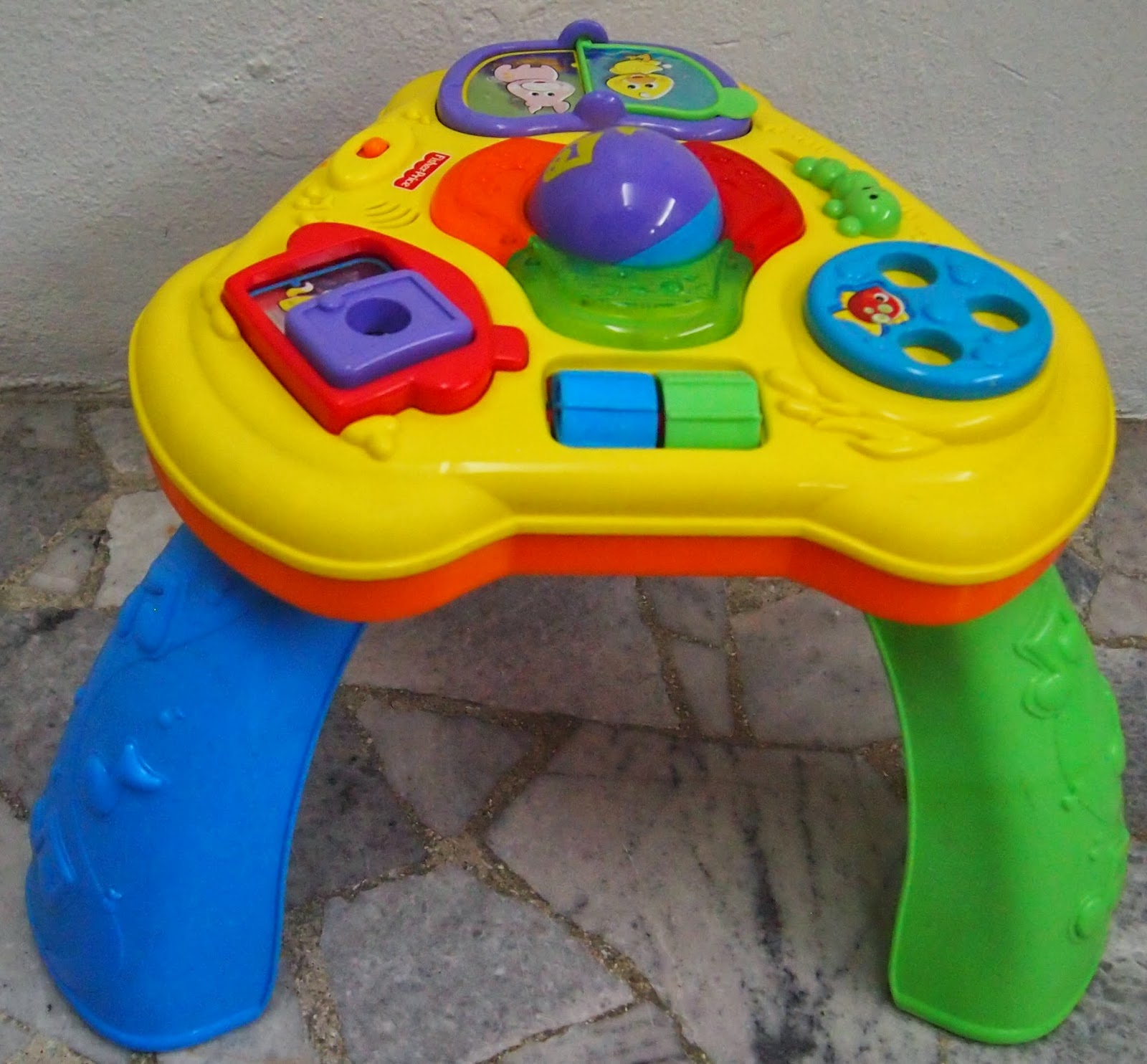 JuaiMurah: Fisher Price Brilliant Basics Activity Table