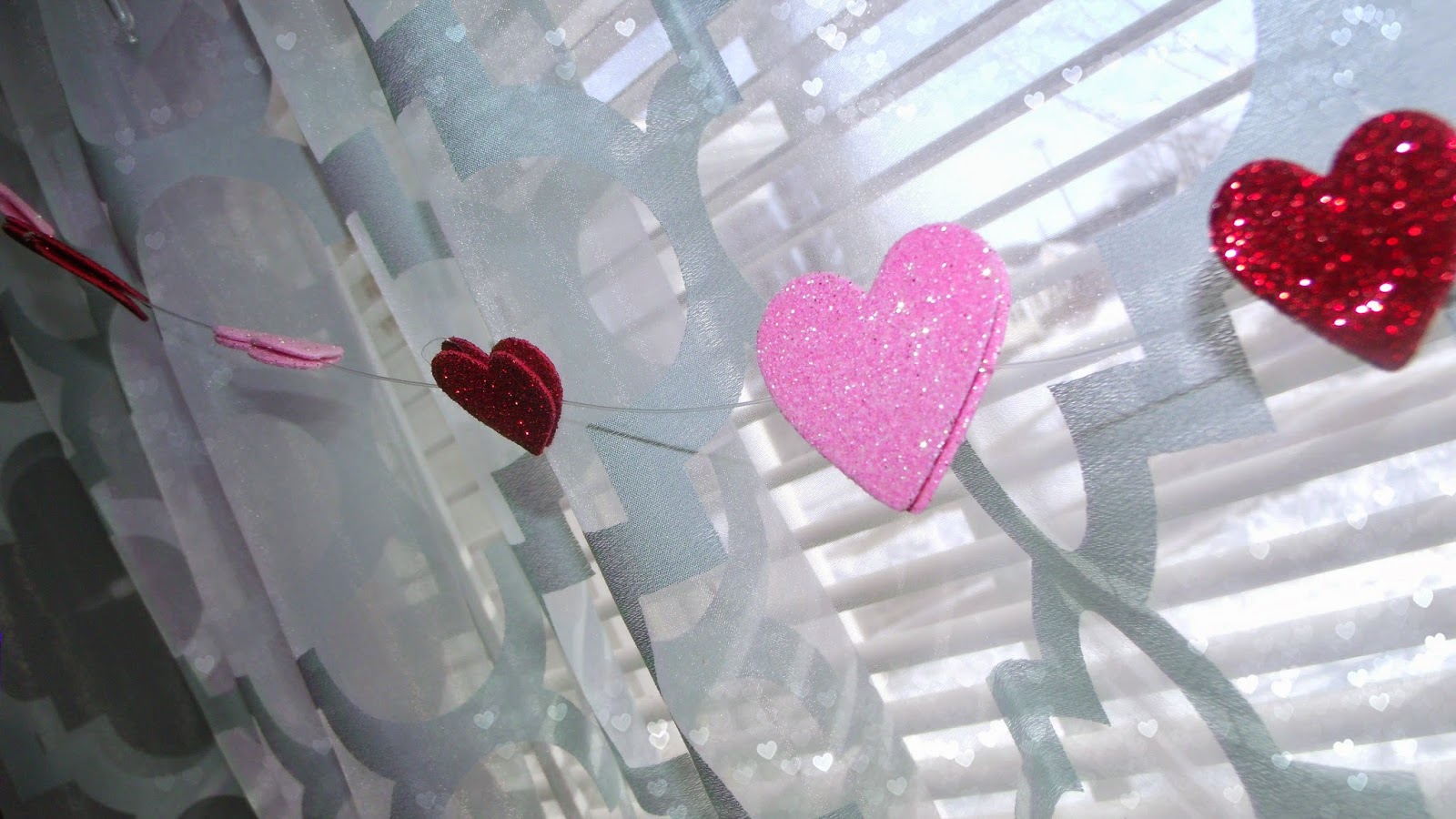 Little Bits of Lacey: DIY Simple Dollar Store Valentine's Decor