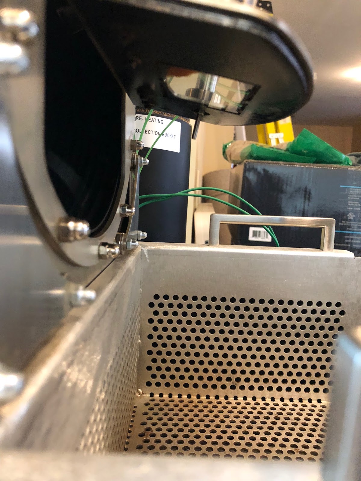 Javier shows new probe setup for 400g batches in FZ94