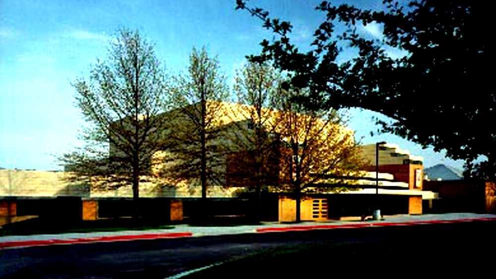 Holland Hall (Tulsa, Oklahoma)