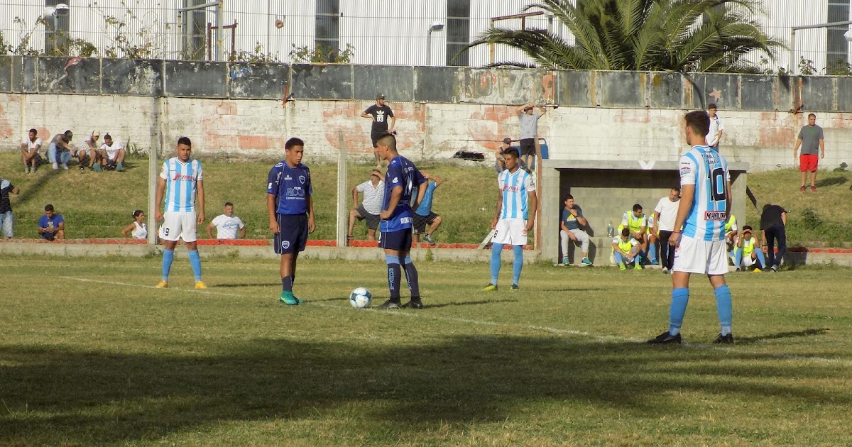 Empata para terminar el año