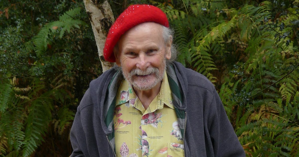 The Outdoor Traditionalist : Roger Phillips Mushroom Foray