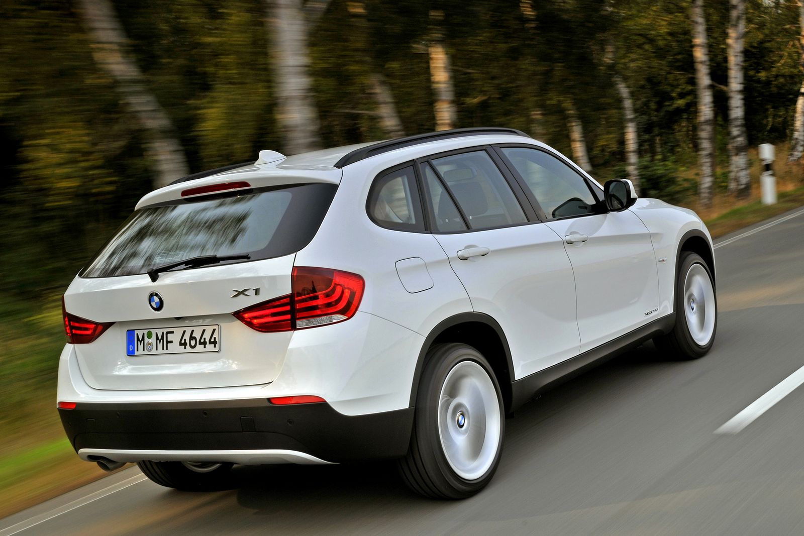 BMW X1 - Car Review, Specification, Images