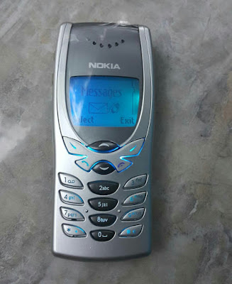 Nokia 8250 HP retro legend Nokia polyphonic blue monochrome display HP ...