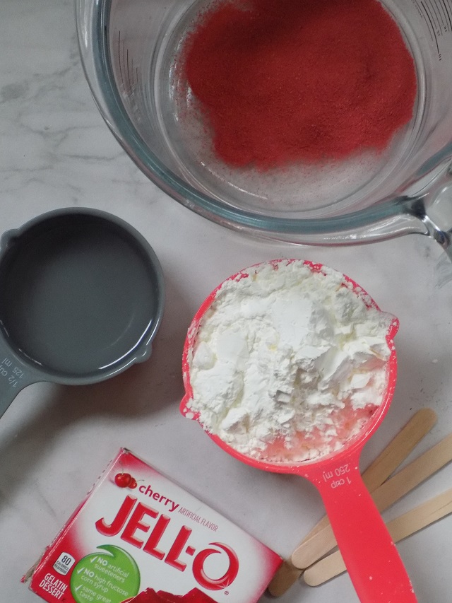 One Savvy Mom ™ | NYC Area Mom Blog: Jell-O Slime! An Edible Taste-Safe ...