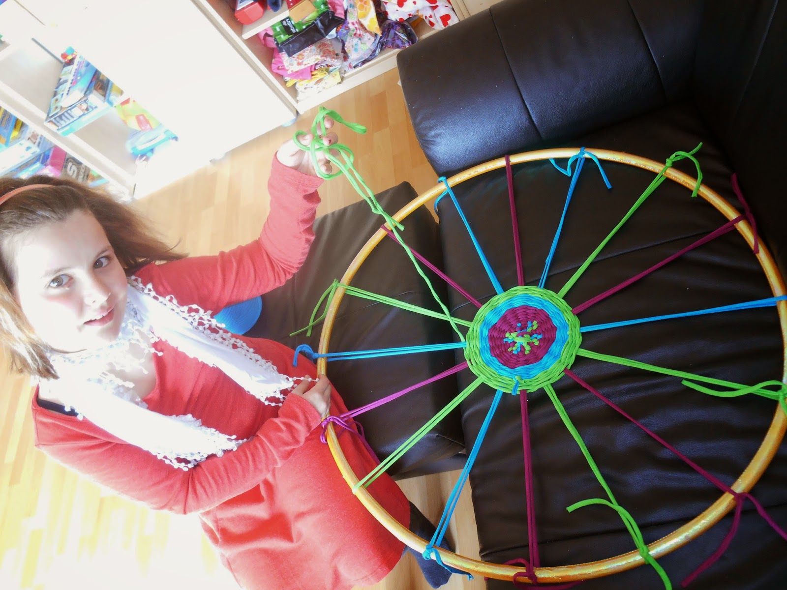 Unsre Kinder ....... unser Leben : NINA'S Projekt ...Teppich weben mit ...