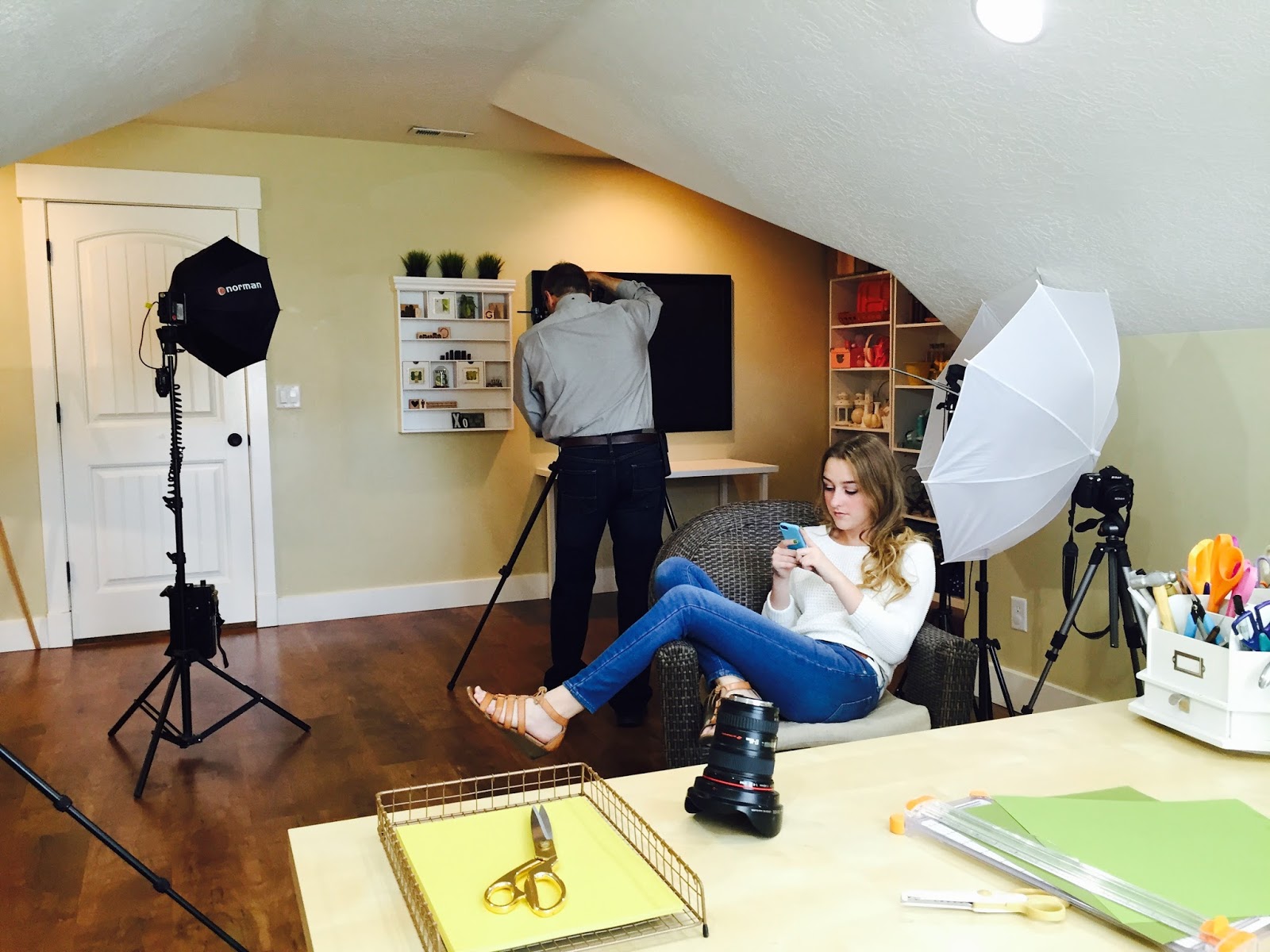 Craft Room Tour: Photography Studio | Jen Gallacher