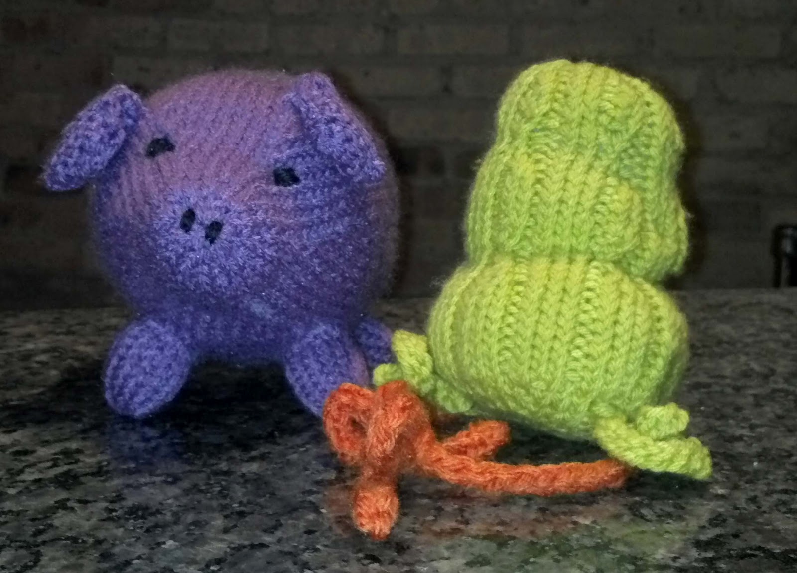 Knitosome: Project 1: Pretty Purple Pig