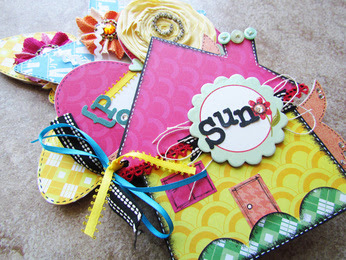 DIY ~ Mini Scrapbook Albums | The Two Teens