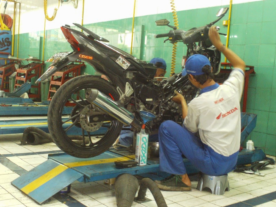 Traveler Indonesia: Tips Persiapan Touring Motor