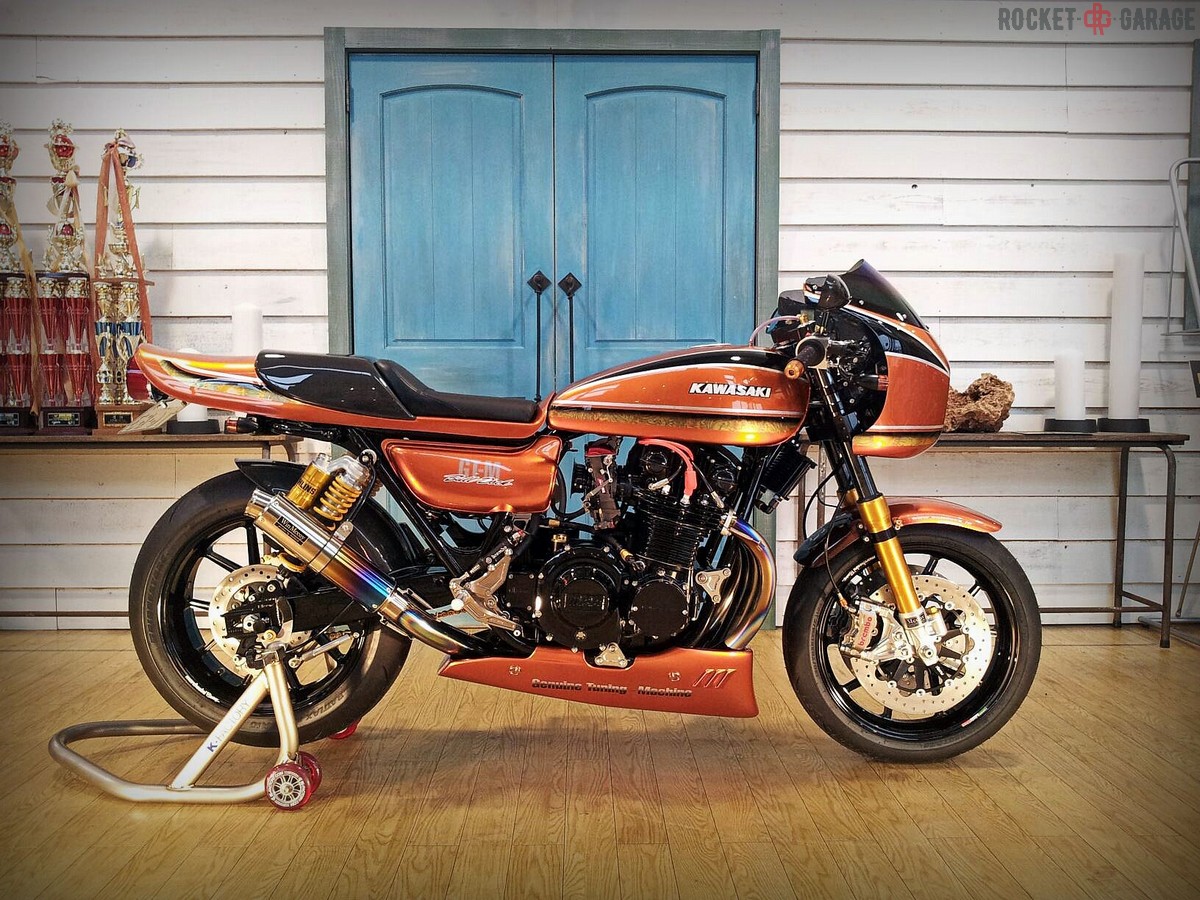 BULLDOCK.JAPAN GT-M Z1R - RocketGarage - Cafe Racer Magazine