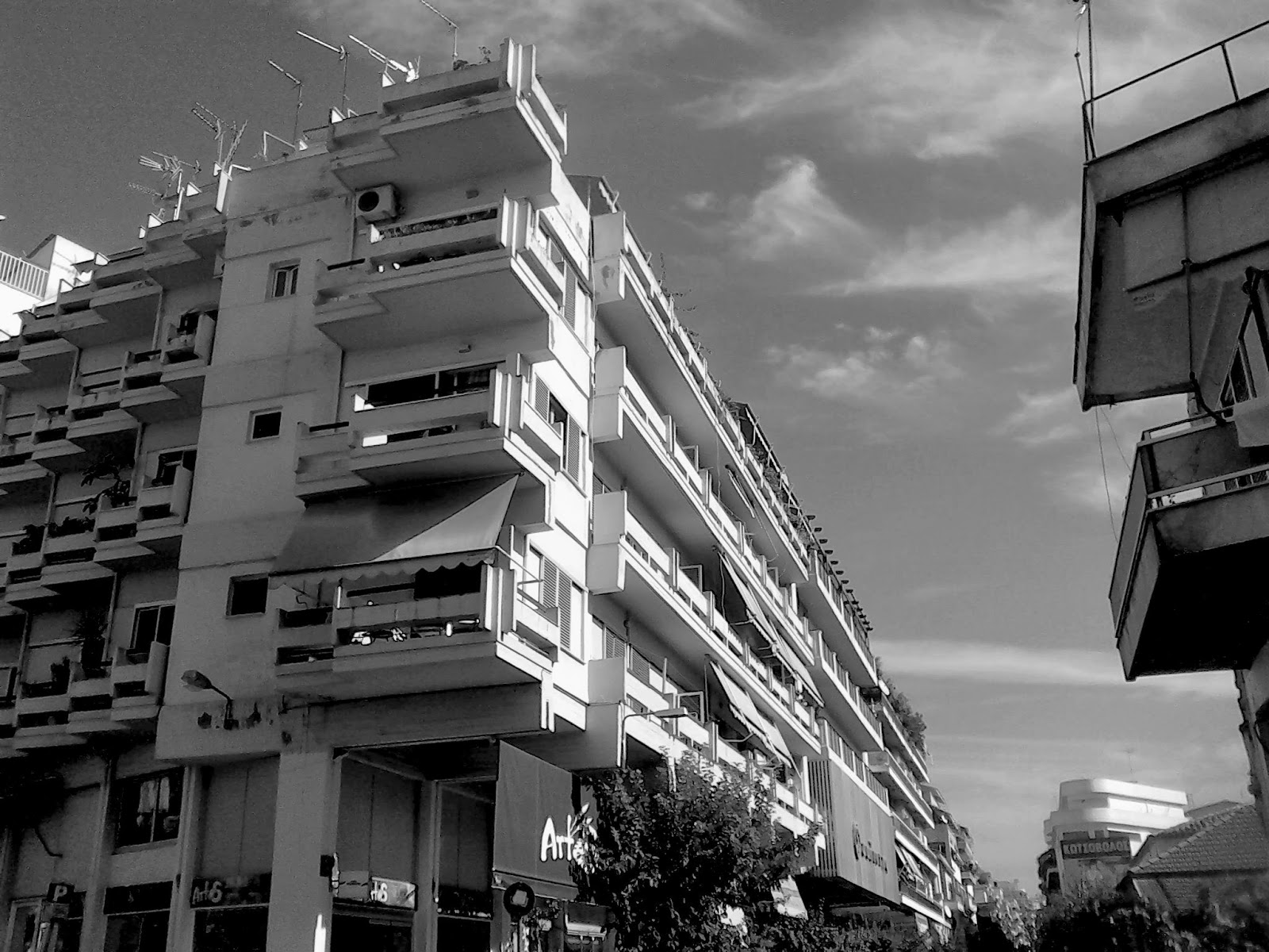 ART POETICA Couvelis: LITTERATURE-ΛΟΓΟΤΕΧΝΙΑ-μια πολη -ενας πληθωρισμος ...