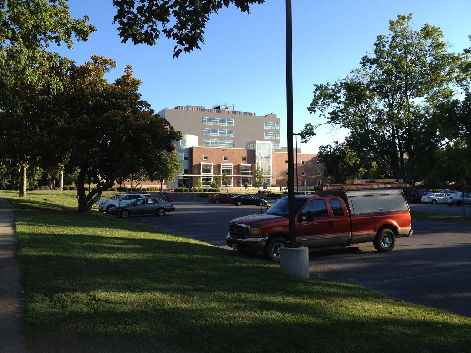 Gregorian Rants: The Architecture of SIU - little look at Morris Library