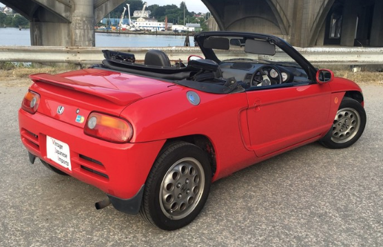 Car Style Critic: The Tiny Honda Beat Sports Car