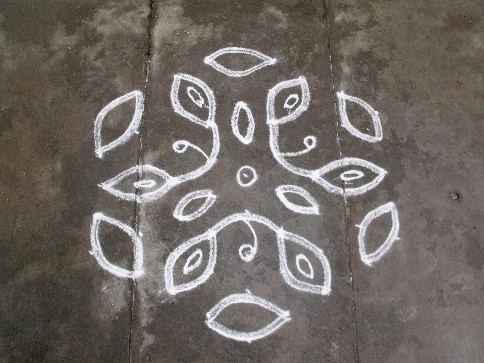 Rangoli designs/Kolam: S.No. 19 :-9-5 pulli Kollam