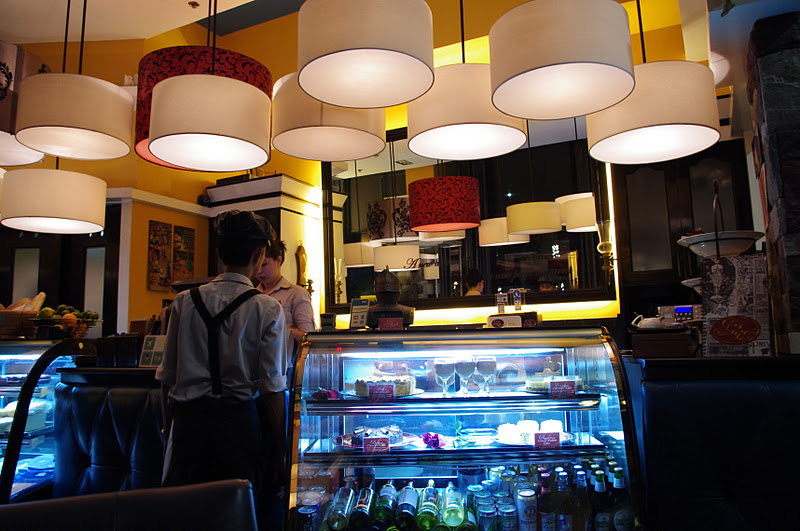 What Mary Loves: Celebrating New Chapters at Pages Deli