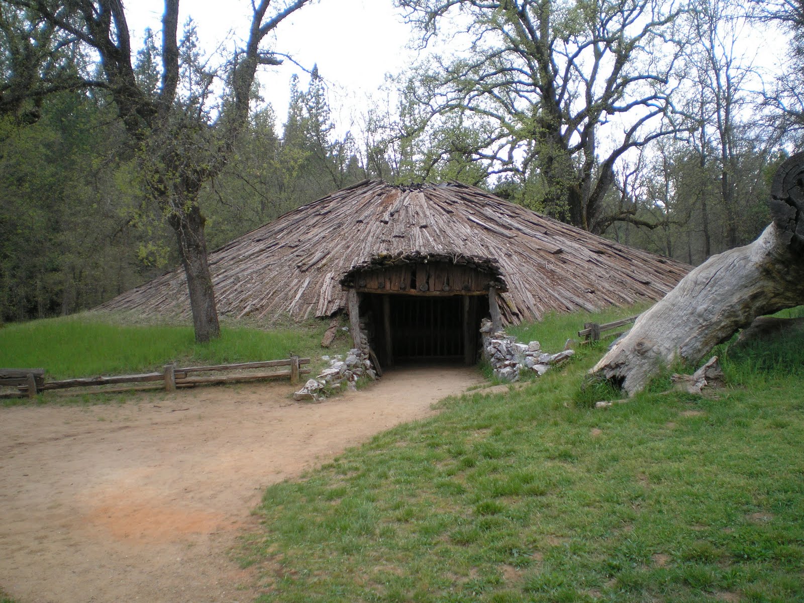The Road Genealogist: Indian Grinding Rock State Park to Sutter Creek
