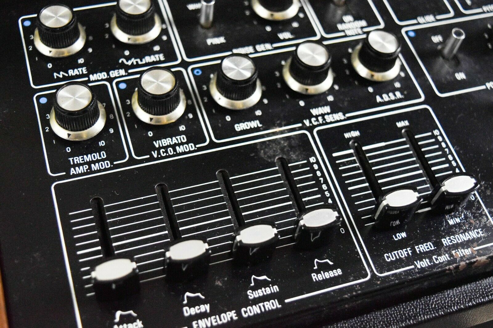 MATRIXSYNTH: Roland SH-1000 Analog Synthesizer SN 203092