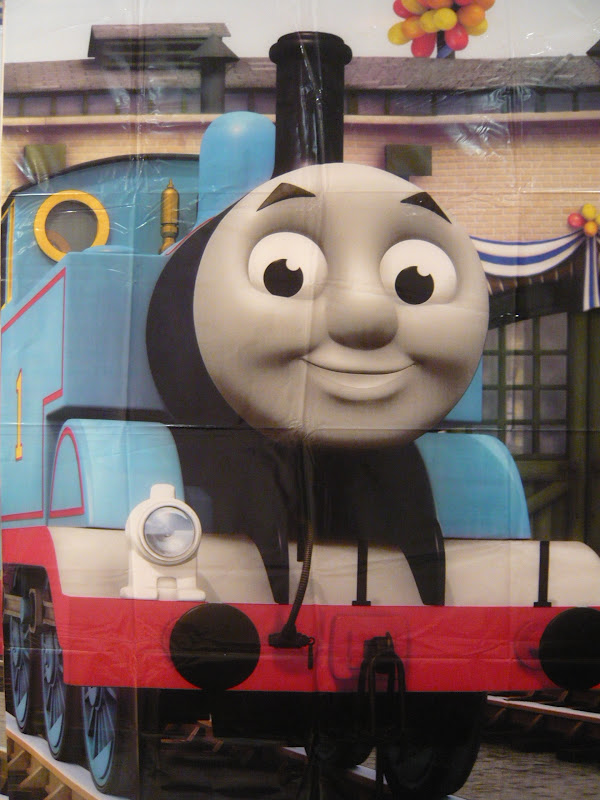 JESUS LOVES PEBBLES: Thomas and Friends