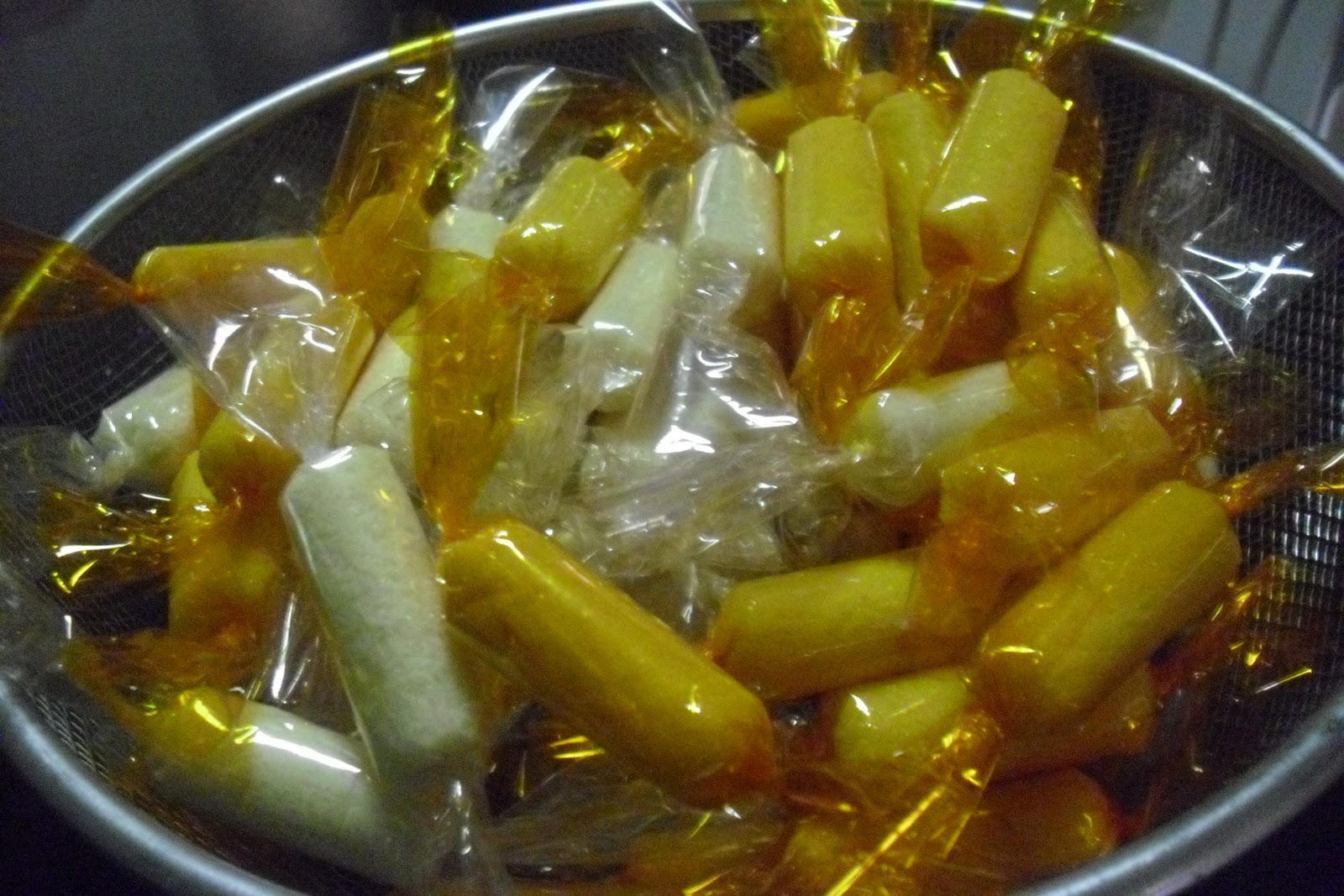 Kusina ni Mudrah: Christmas Milk Pastilles (Pamaskong Pastillas de Leche)