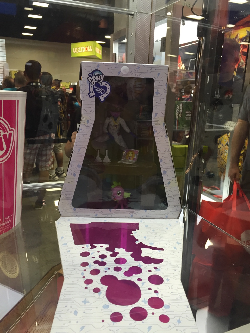 SDCC 2015 Twilight Equestria Girls Doll Packaging Spotted | MLP Merch