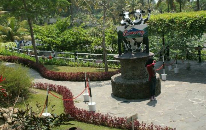 Cimory On The Valley Semarang 2022, Harga Tiket + Lokasi + Jam Buka ...