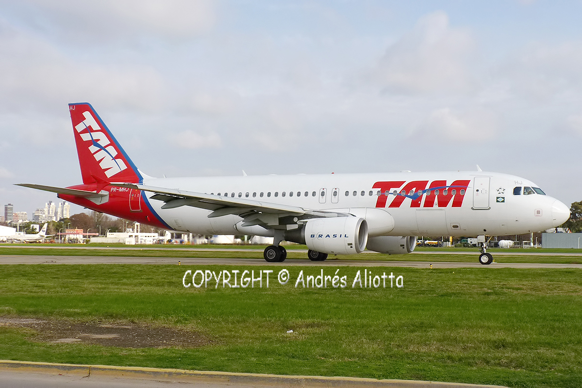 Argentina Spotting: TAM Airlines mejor aerolínea de Sudamérica - TAM ...