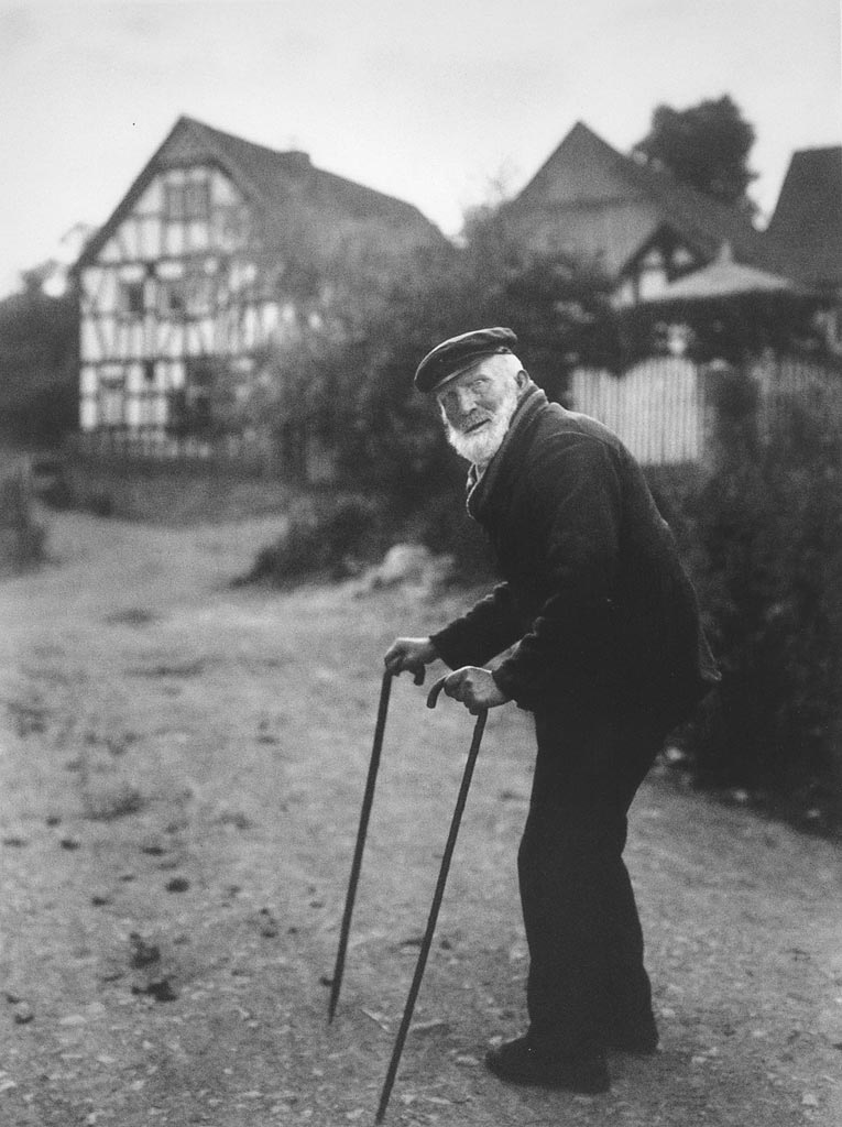 Amazing Vintage Portrait Photos of German Citizens From Between the ...