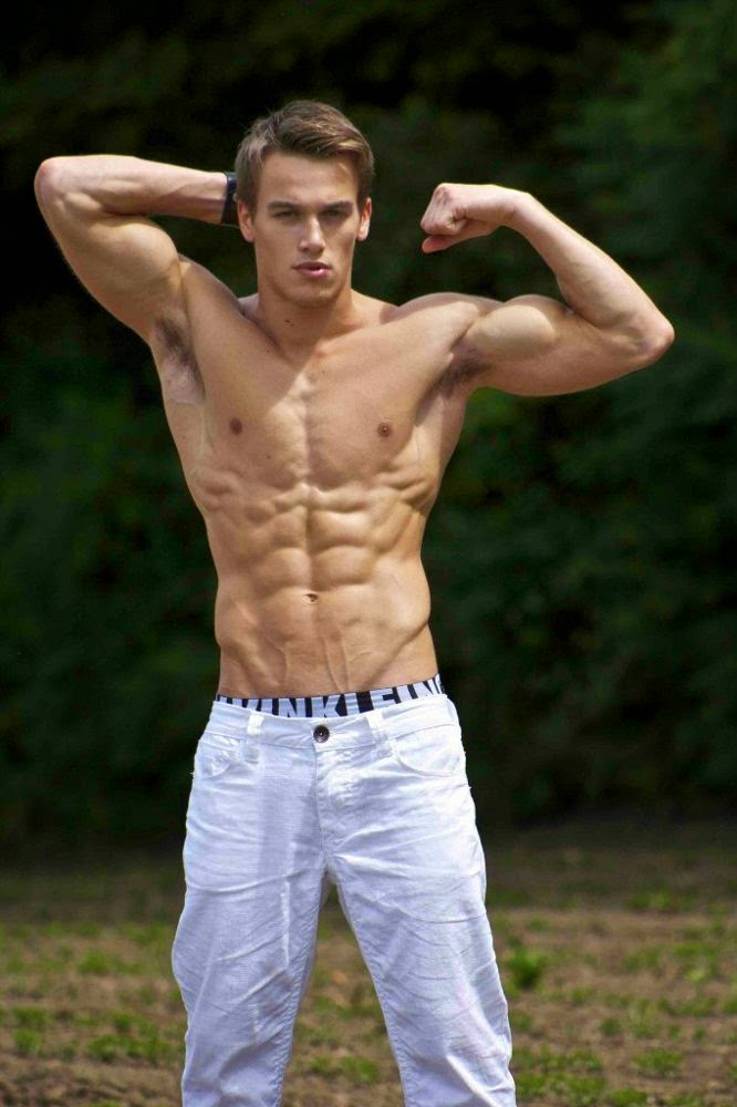 Daily Bodybuilding Motivation: SIX PACK ABS MALE MODEL MARC FITT