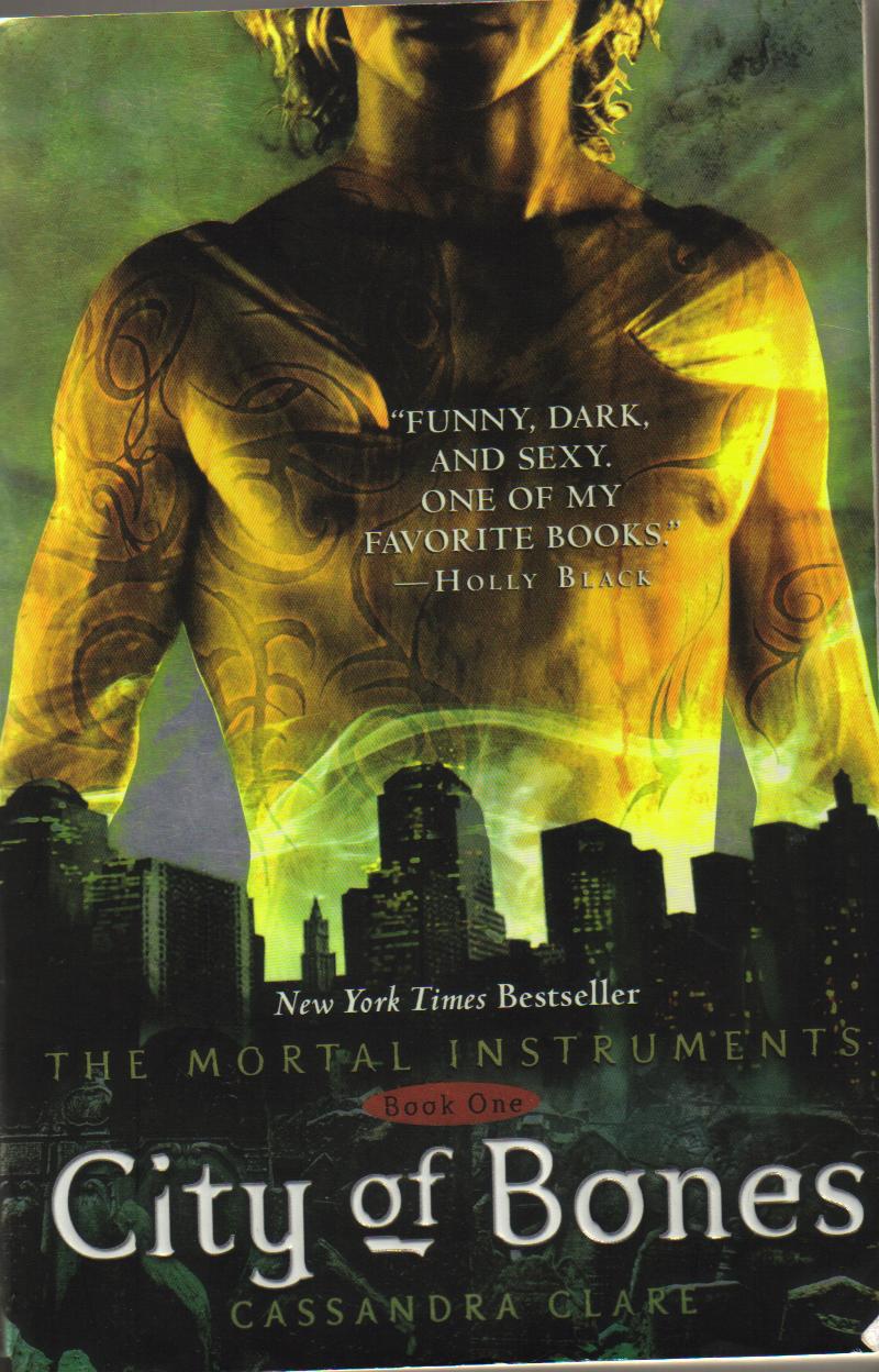 DeLibrarie: Review'd: City of Bones by Cassandra Clare