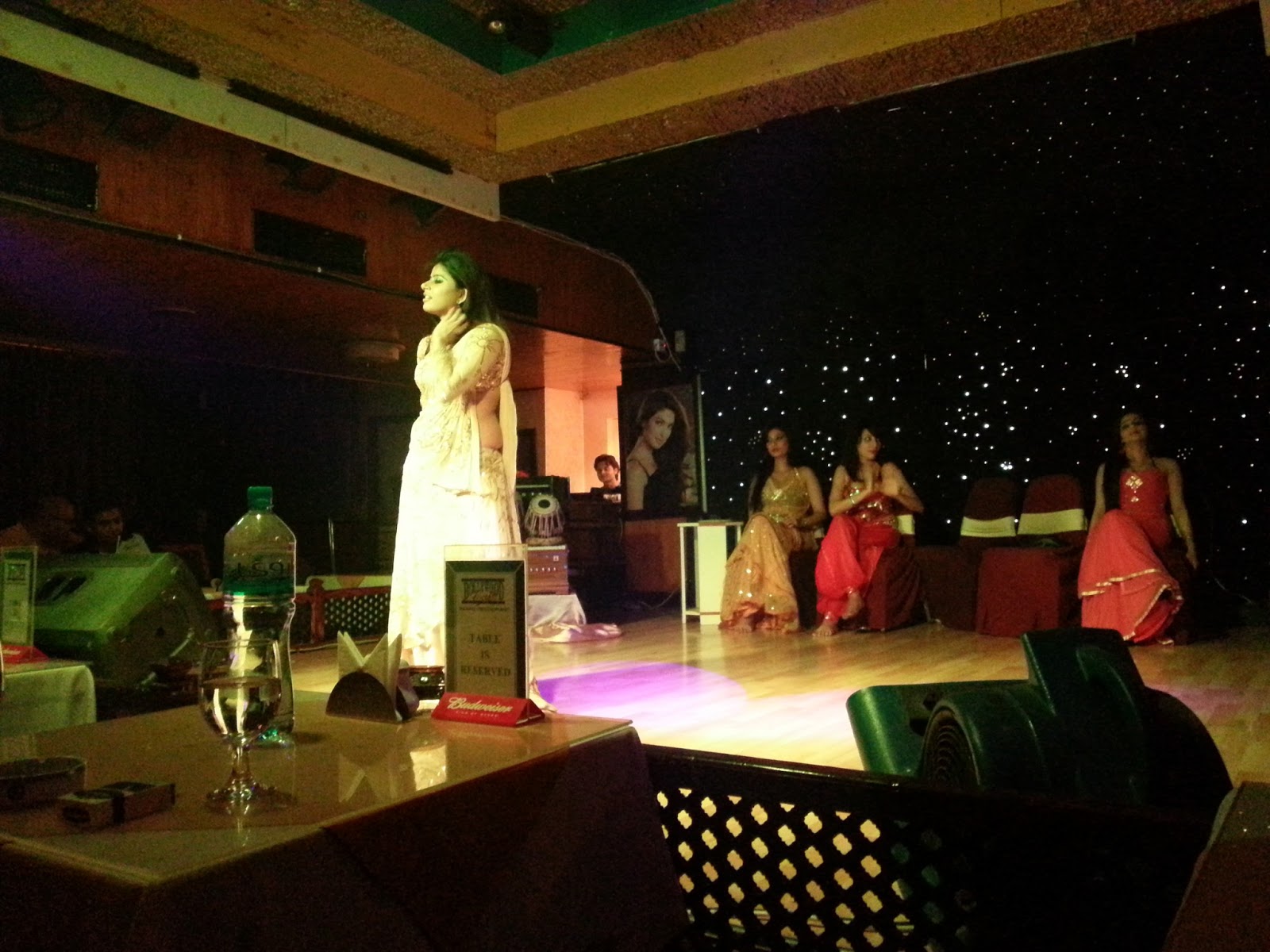 Bahrain Part II : The Nightlife - Brocade Blue