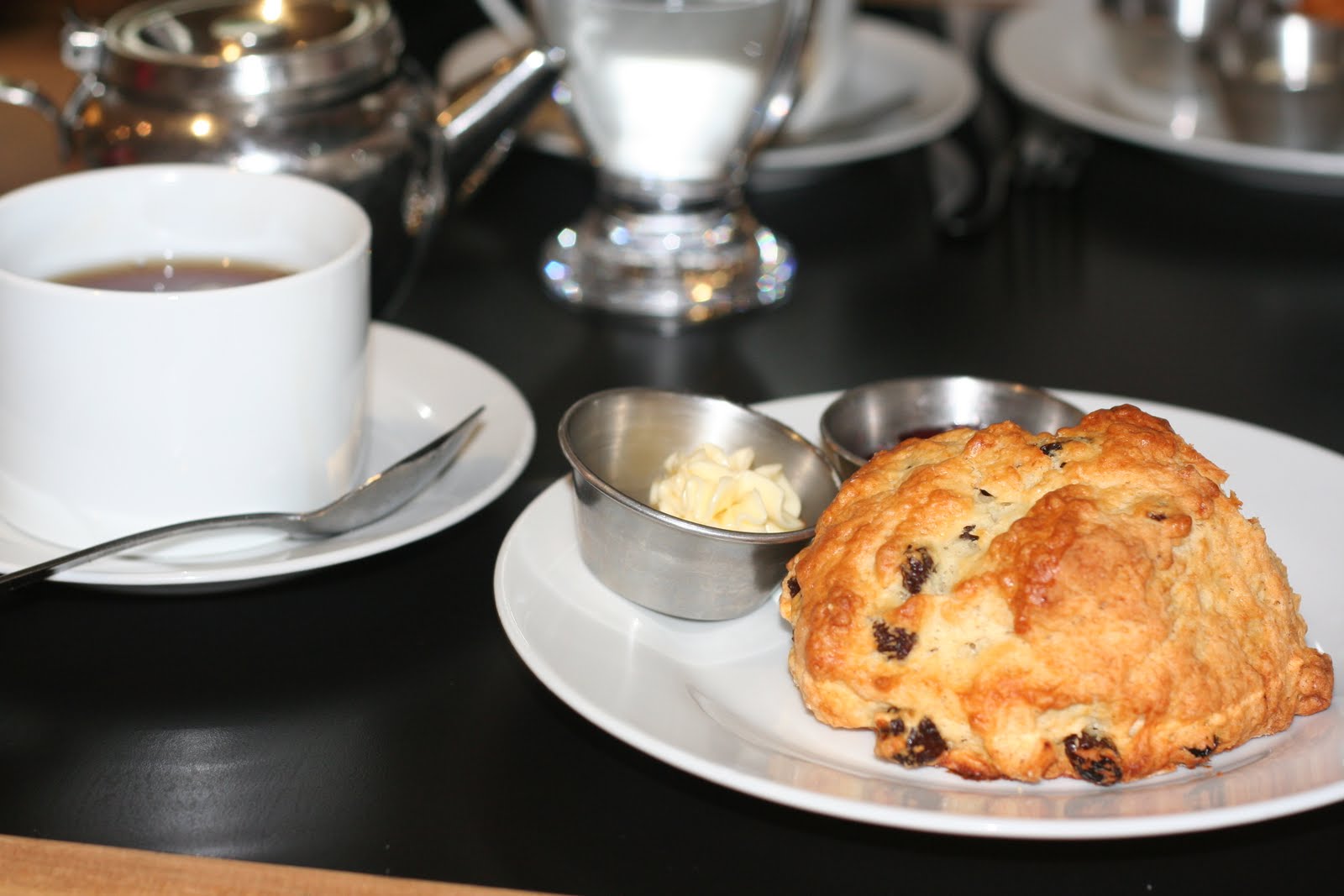 Barb's Tea Shop: The Irish Tea Room in Niagara-on-the-Lake: Warm ...