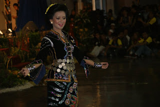 sabahan traditional costume