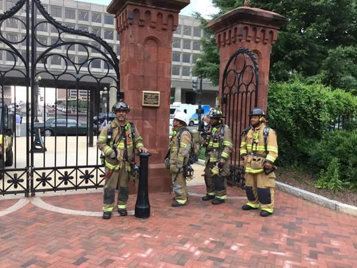 Photos: US Fire service responds to a display of fire & smoke by Ooni ...