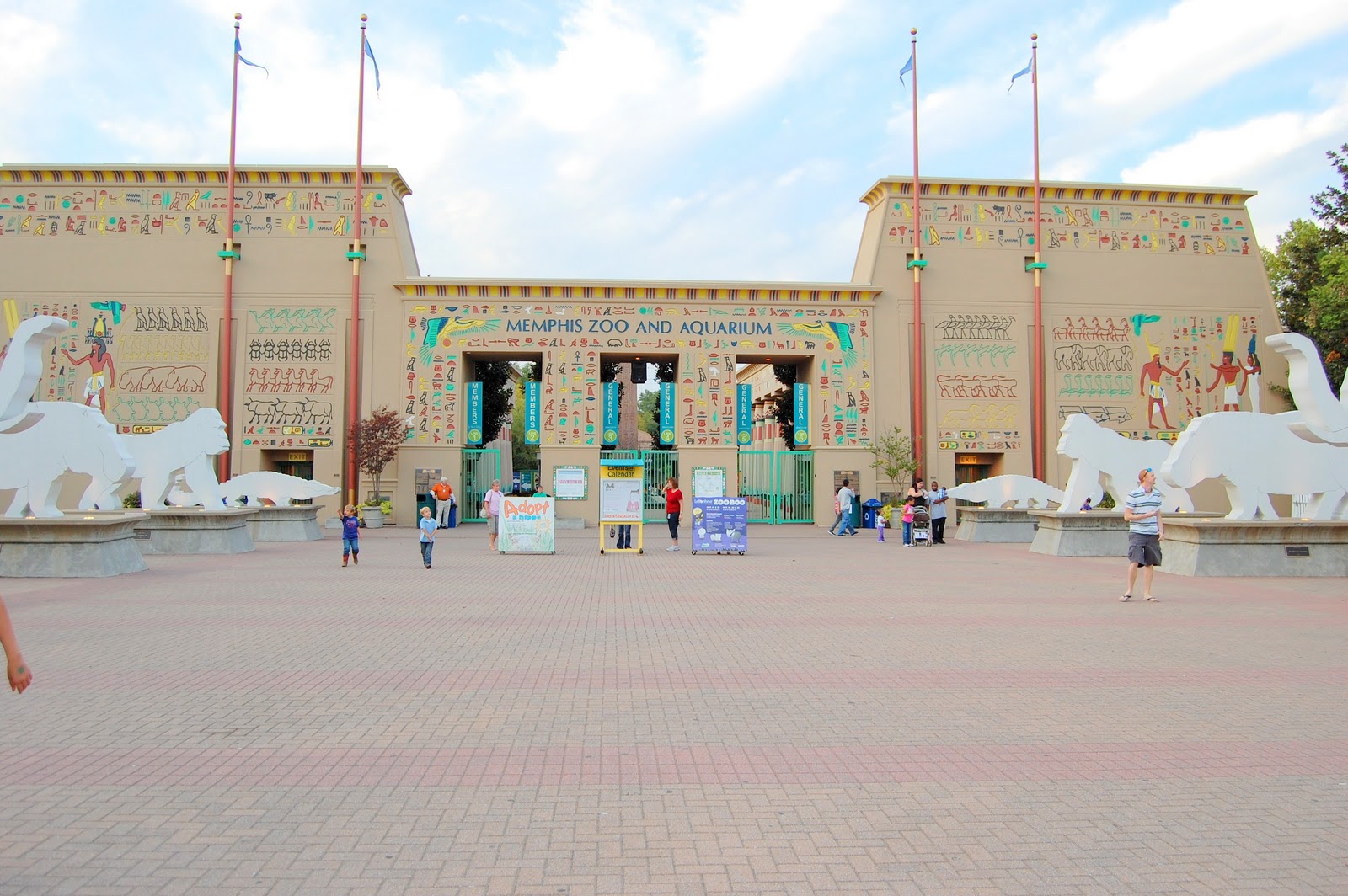 habibi: The Memphis Zoo