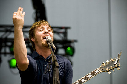 On Warmer Music: "Desperate" - Rogue Wave