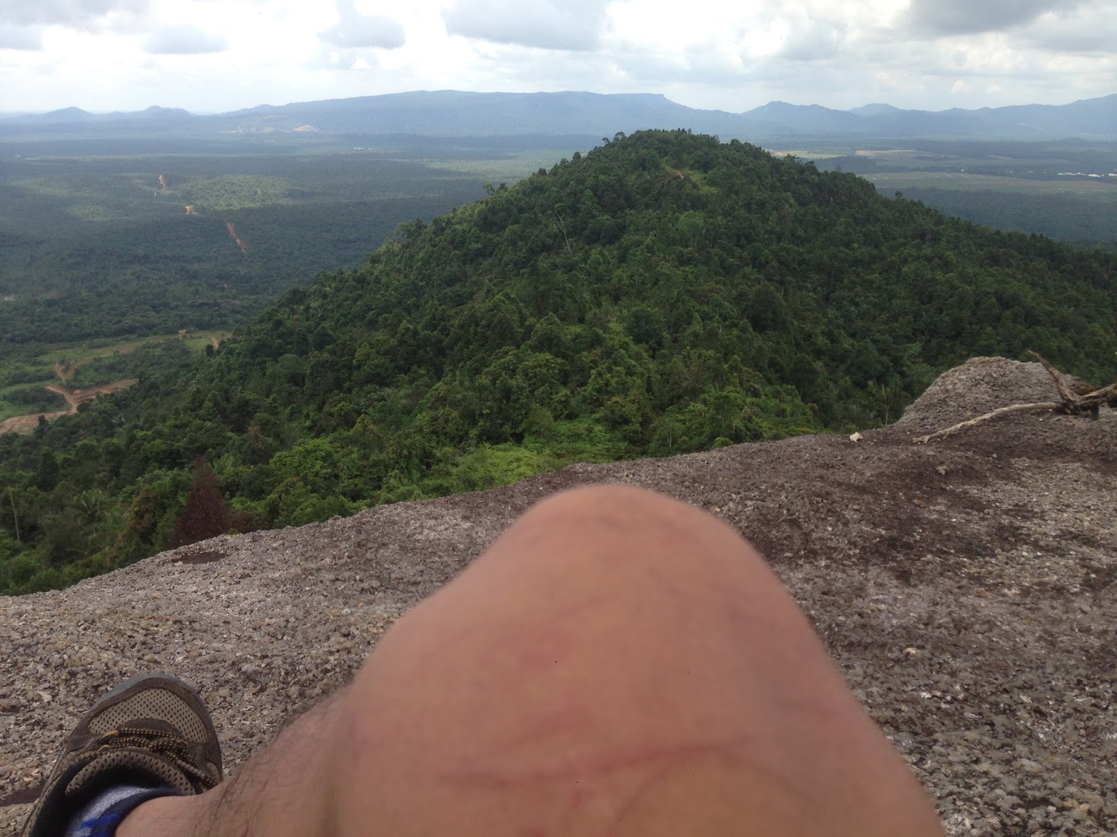 螂迹天涯: 一粒米蟲山 BUKIT BATU BESAR