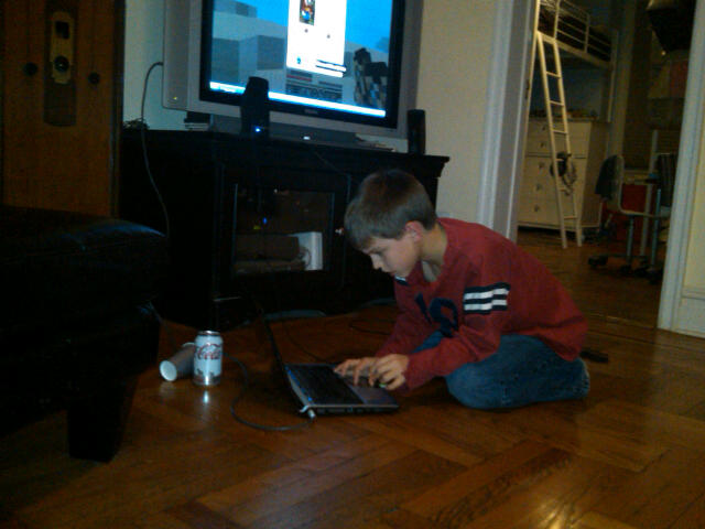 The Tarp Report: Minecraft party!