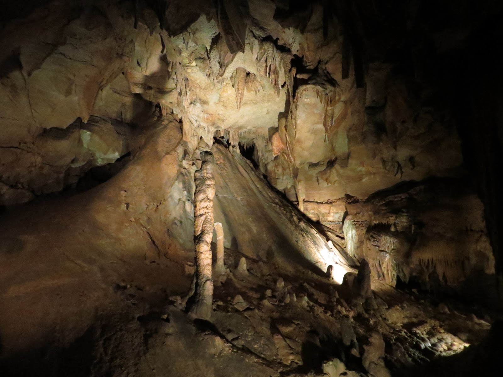 C'est La Vie Travel & Photography: Diamond Caverns and a Nice Welcome ...