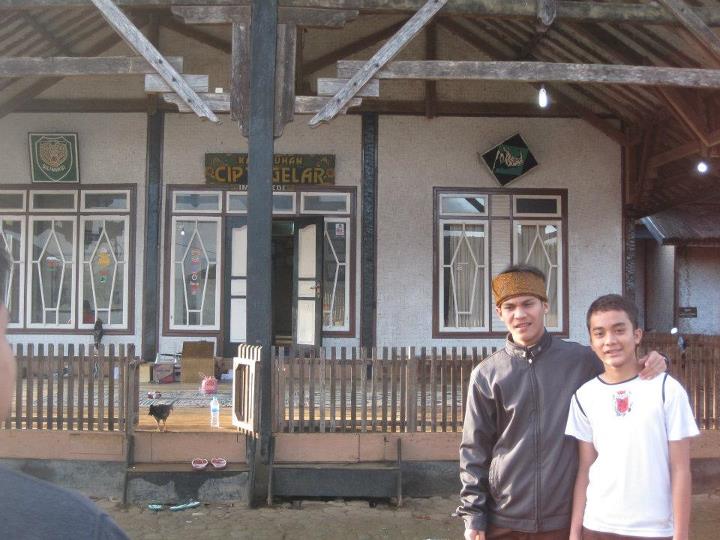 SMA PESANTREN TERPADU HAYATAN THAYYIBAH ~ Khairul Atma