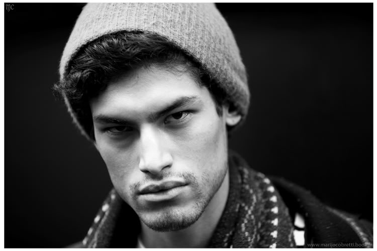 La Base observa: Jonathan Marquez modelo puertorriqueño nacido en ...