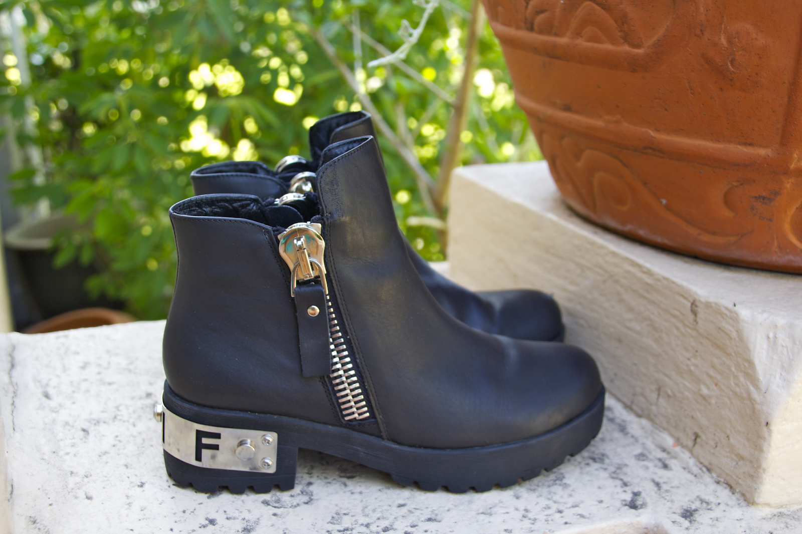 A Rose and a Peony : Shoes | UNIF 'Gosh' Boot