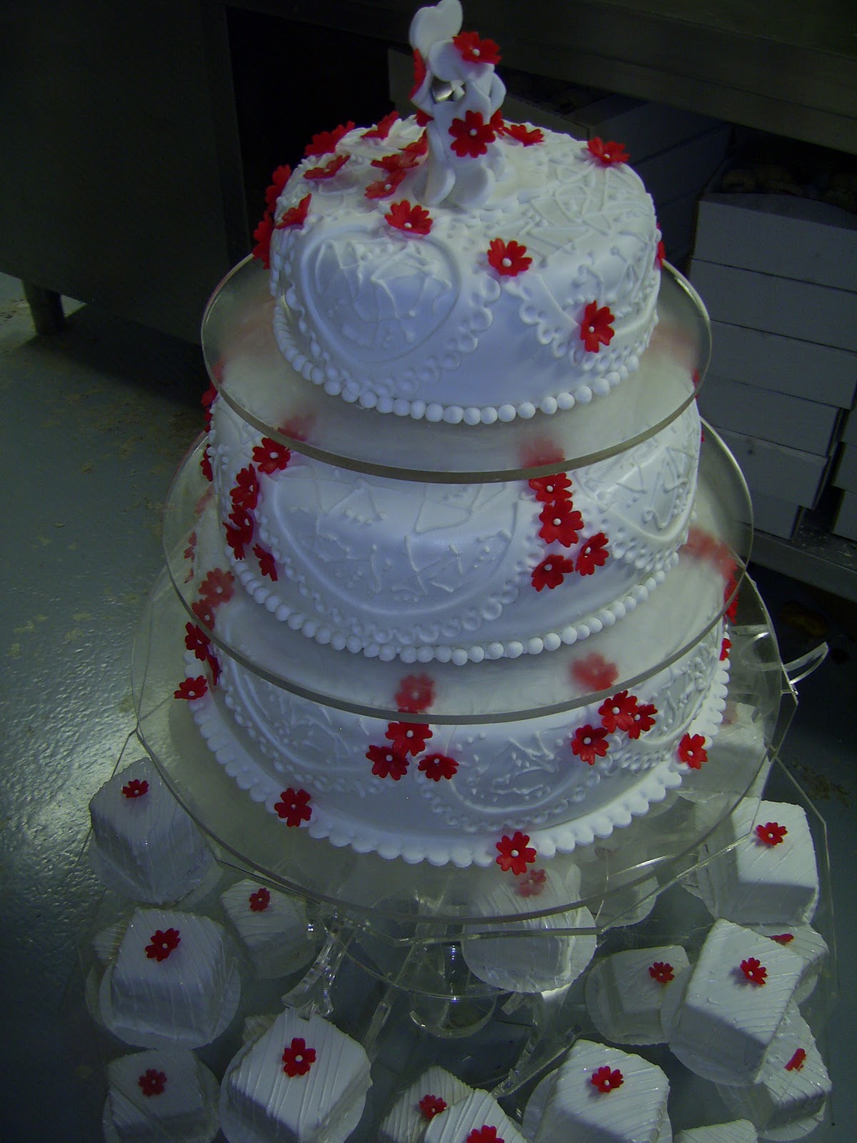 Mama-Mio Cakes: Tort pentru nunta