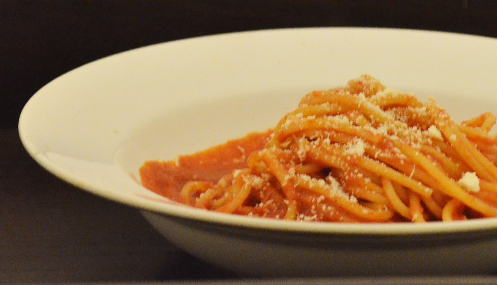Navy Blue Kitchen: Spaghetti!