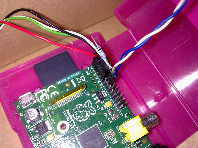 Cómo apagar de forma segura tu RasPi usando un jumper de dis ...